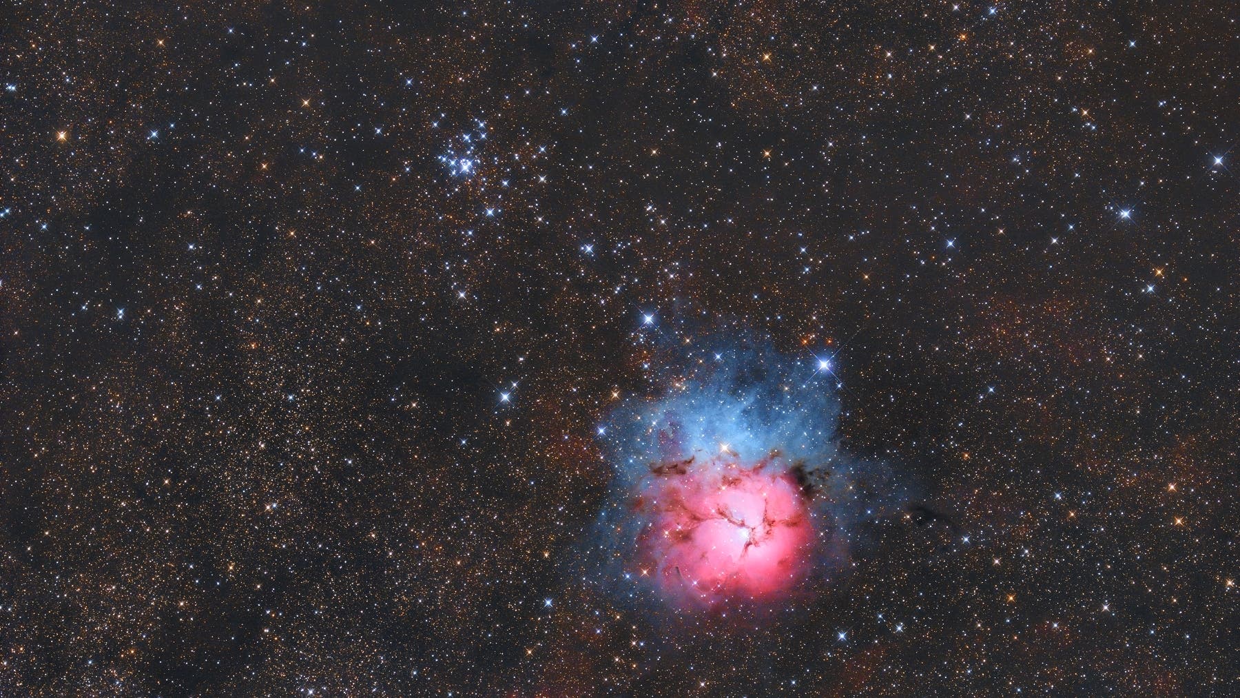 Messier 20 + 21 - Spektrum der Wissenschaft