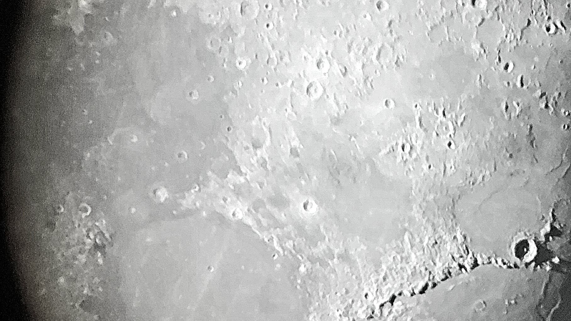 Mond - Spektrum der Wissenschaft