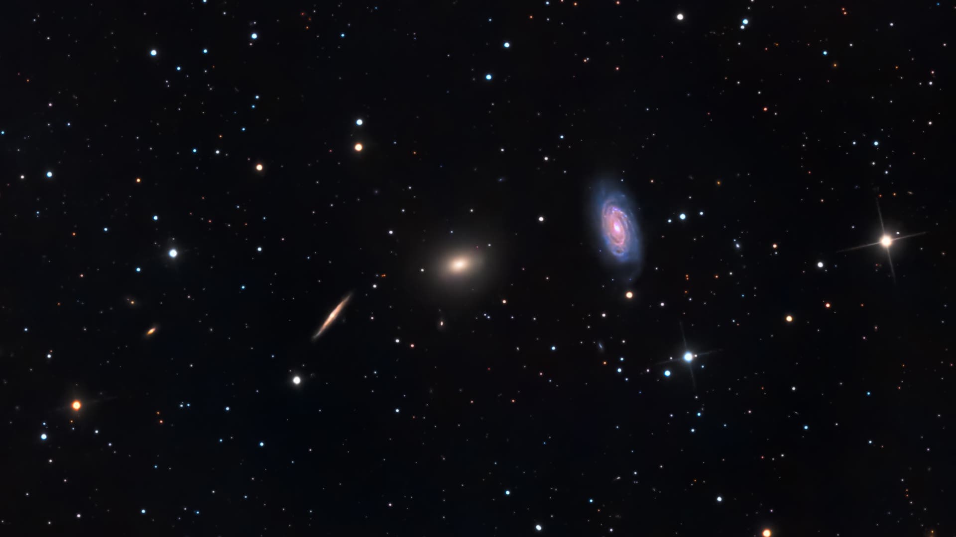 Das Drachentriplett – NGC 5981, NGC 5982 und NGC 5985 - Spektrum der ...