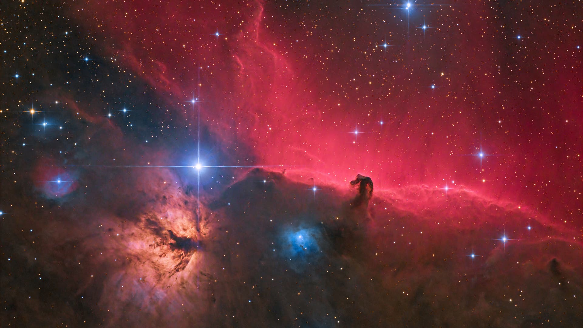Pferdekopf und Flammennebel im Orion - Spektrum der Wissenschaft