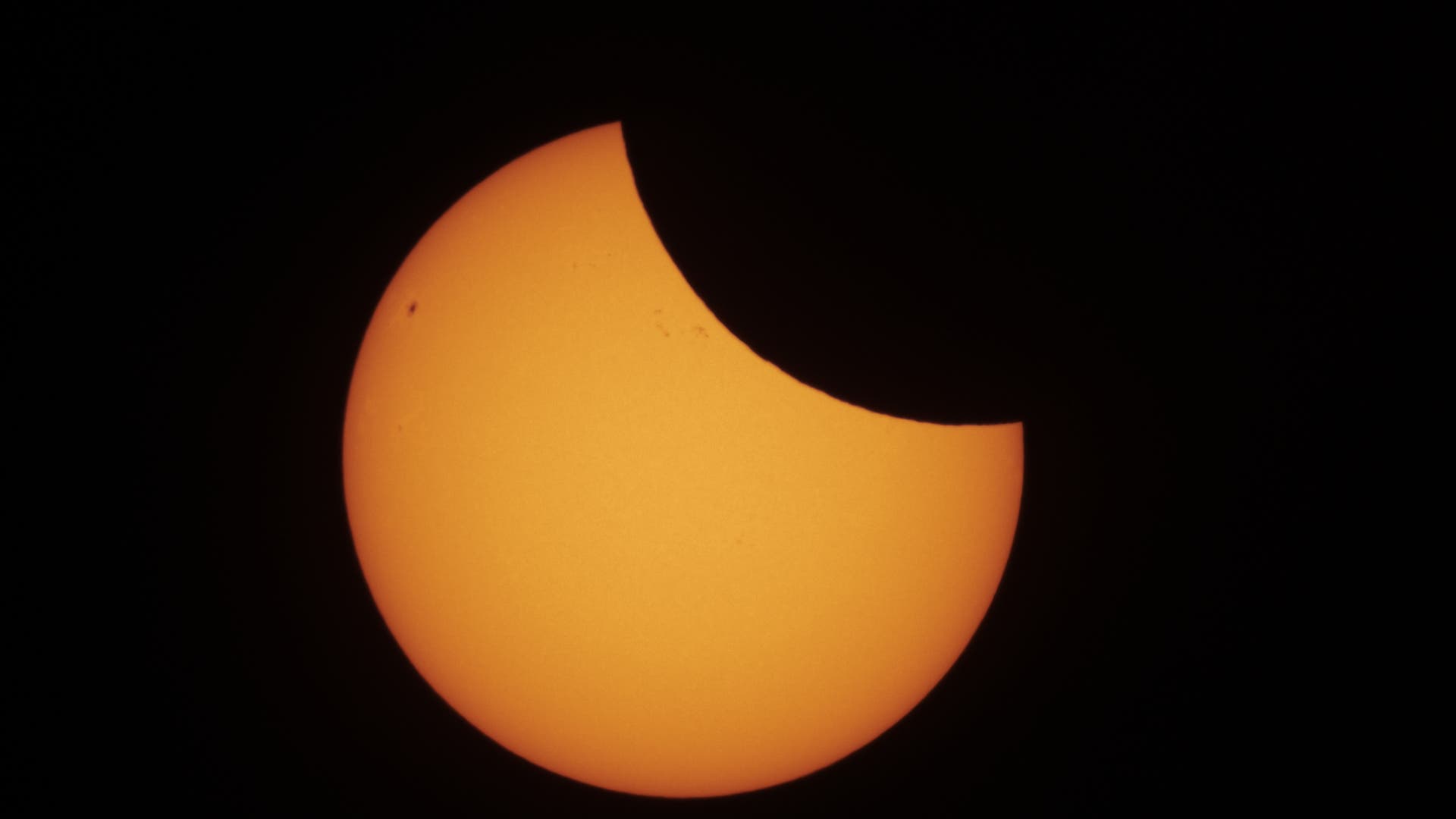 Partielle Sonnenfinsternis am 29. März 2025 - Spektrum der Wissenschaft