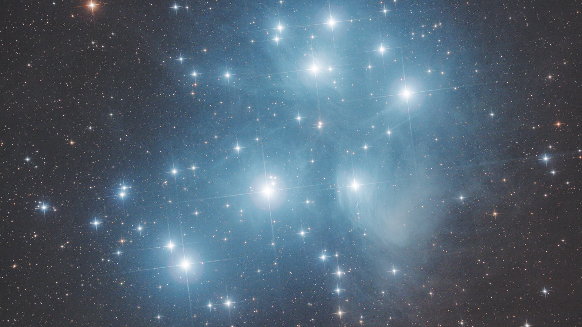 Messier 45 - Spektrum der Wissenschaft