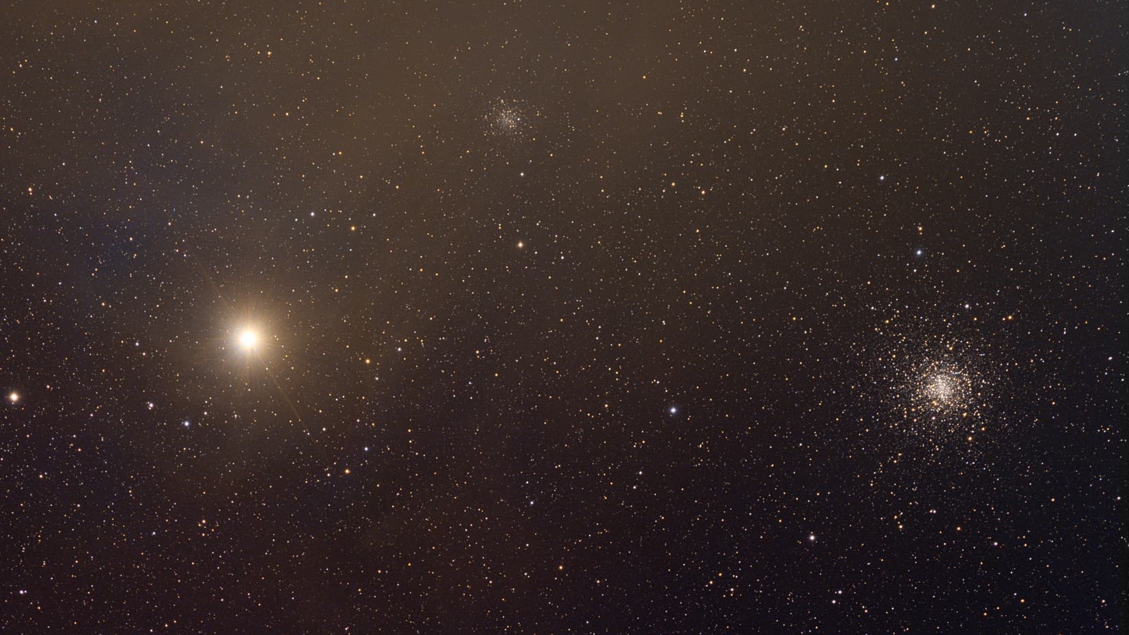 Antares, M 4 und NGC 6144 - Spektrum der Wissenschaft