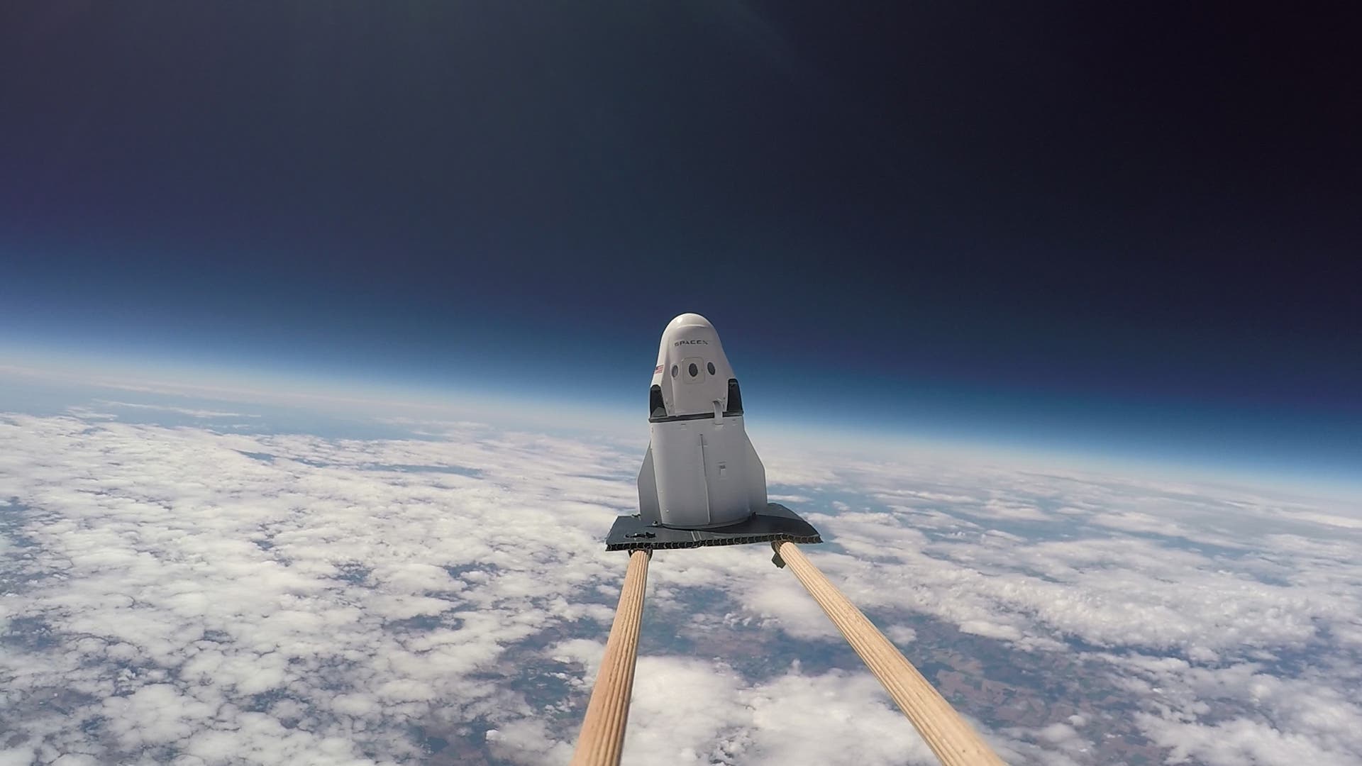 Crew Dragon takes flight - Spektrum der Wissenschaft