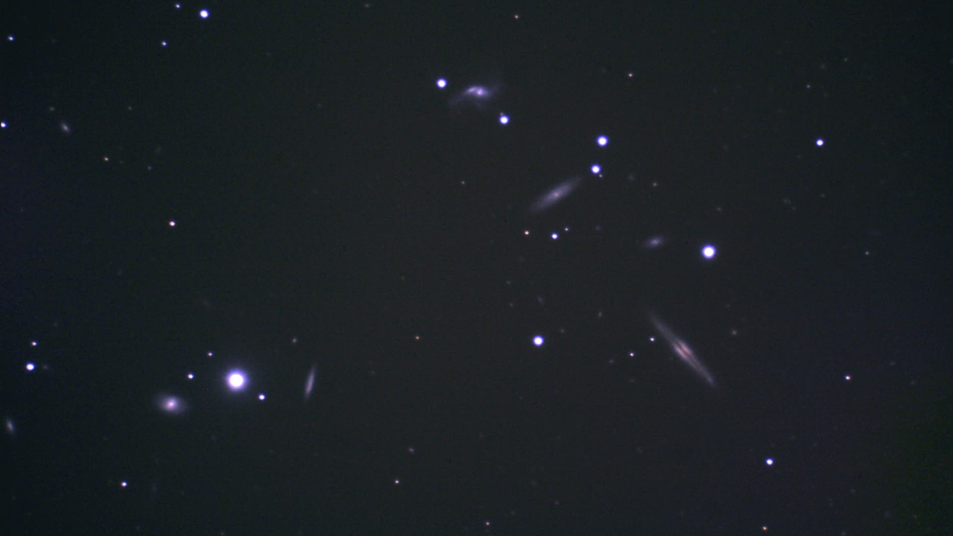 NGC 3987 bis NGC 4011 (und einige mehr) im Haar der Berenike - Spektrum ...