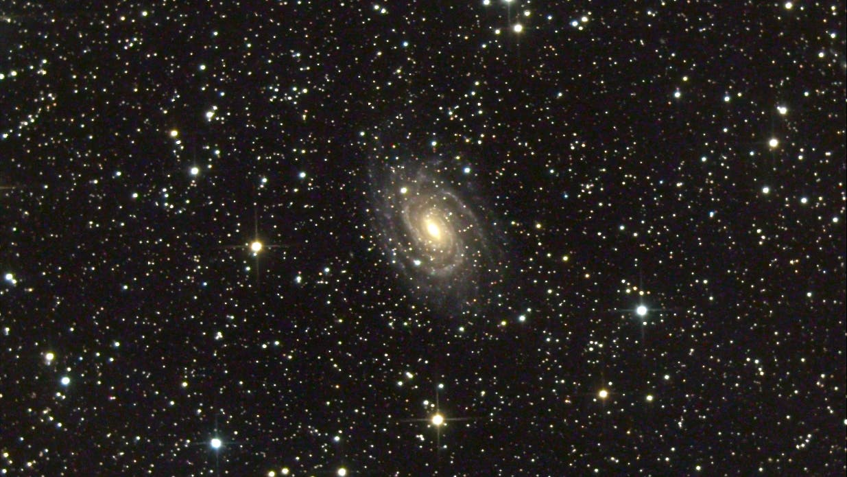 NGC 6384 - Balkenspirale mit AGN im Sternbild Schlangenträger ...