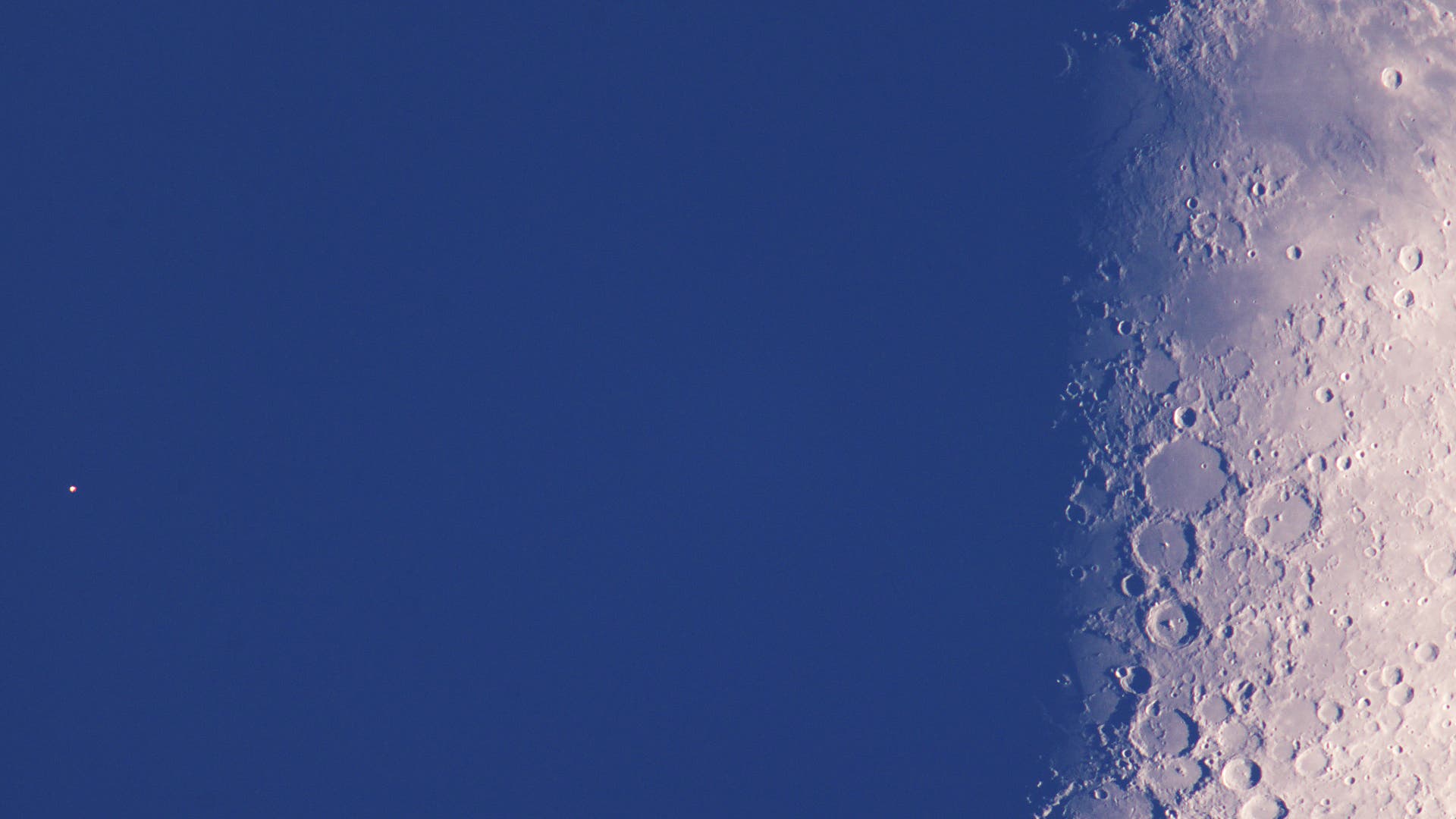 Aldebaran kurz vor der Bedeckung - Spektrum der Wissenschaft