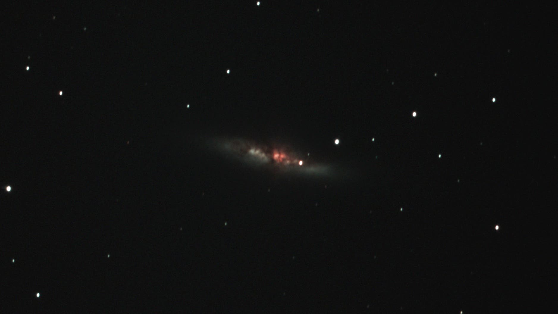 Supernova SN 2014J in M82 - Spektrum der Wissenschaft