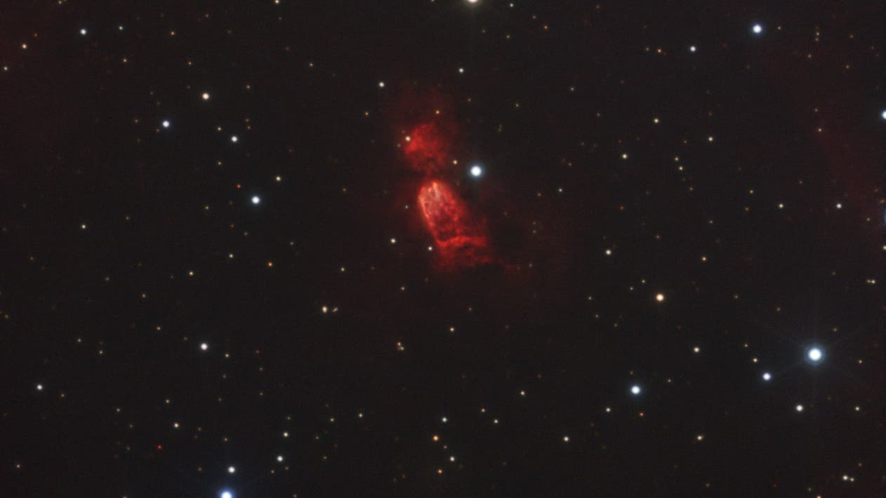 Sh2-106 mit größerer Brennweite - Spektrum der Wissenschaft