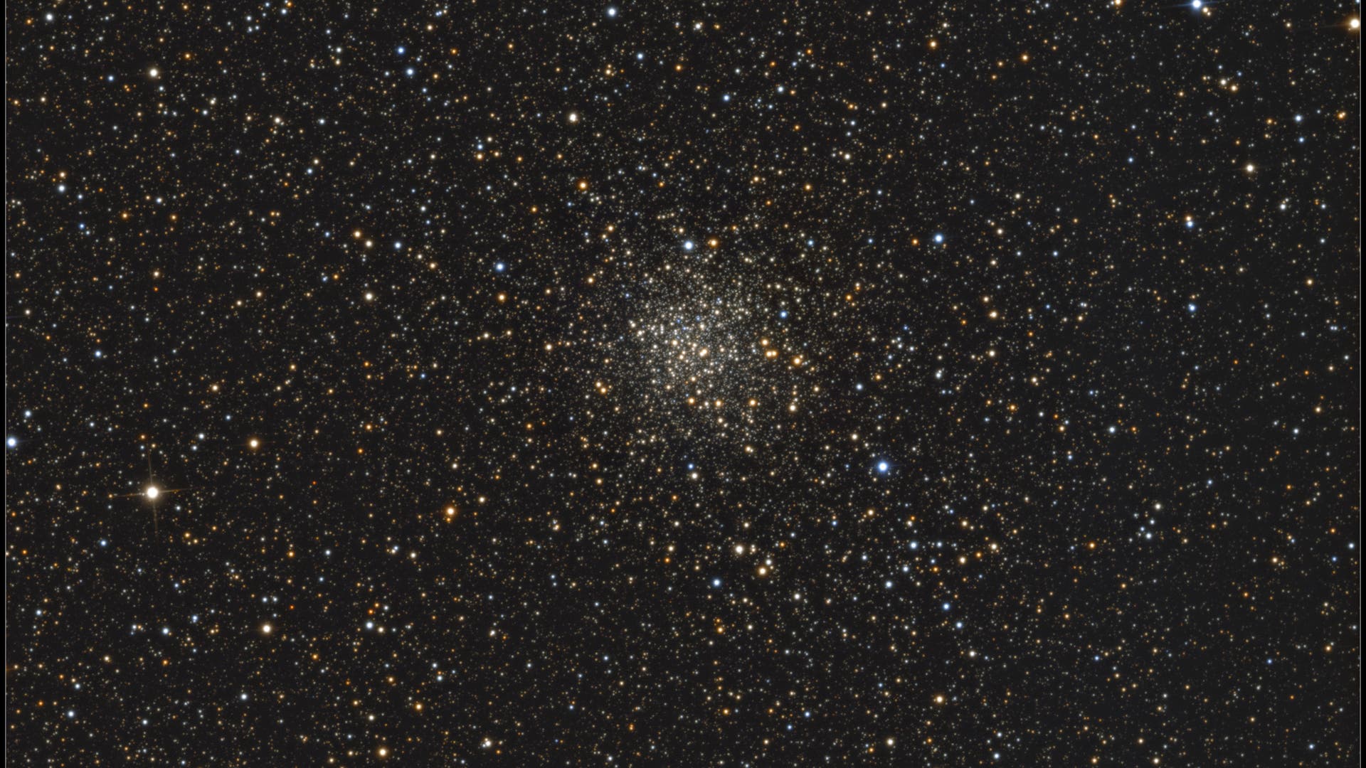 Messier 71 - Kugelsternhaufen in Sagitta - Spektrum der Wissenschaft