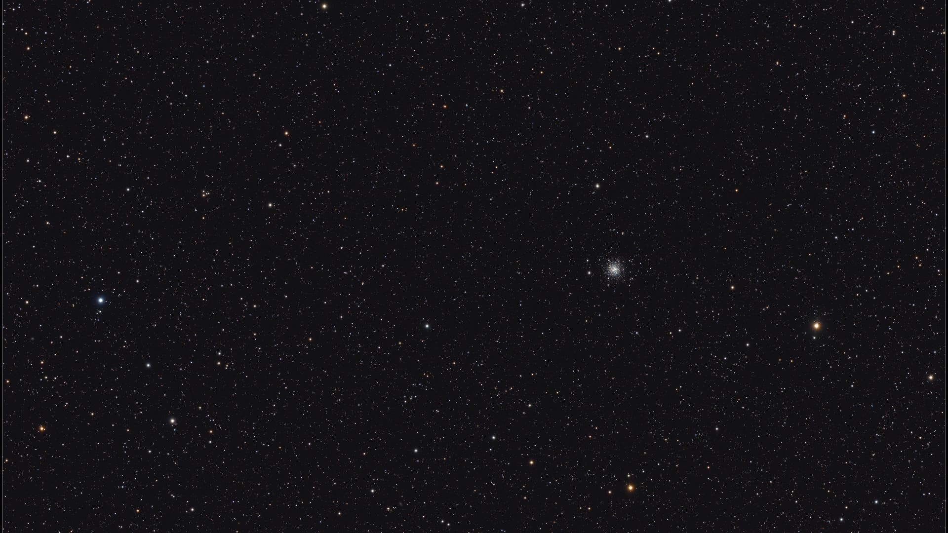Messier 72 & Asterismus Messier 73 - Spektrum der Wissenschaft