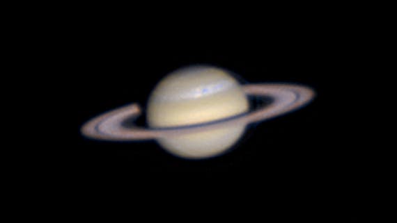 Saturn mit Sturm - Spektrum der Wissenschaft