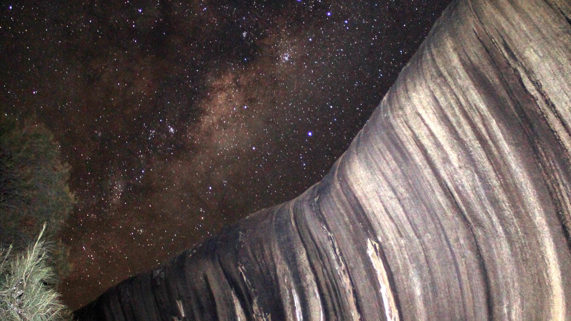Wave Rock at night - Spektrum der Wissenschaft