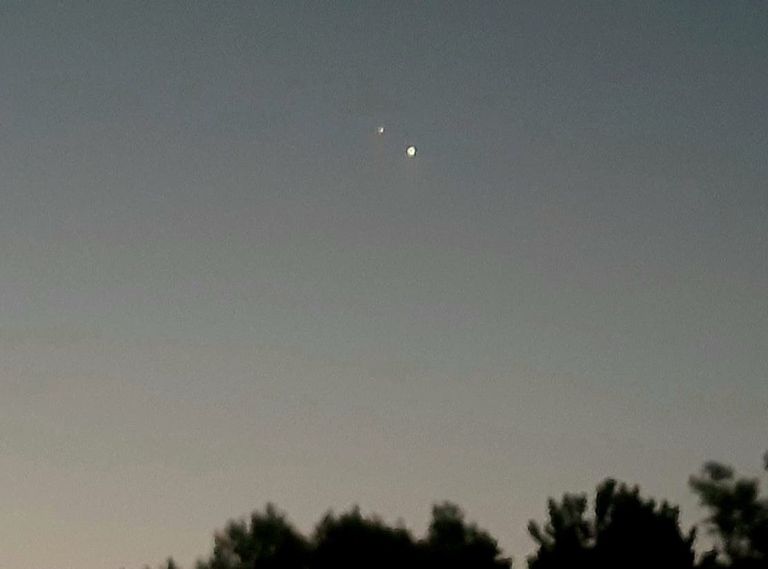 Venus und Jupiter am 12. August 2025 - Spektrum der Wissenschaft