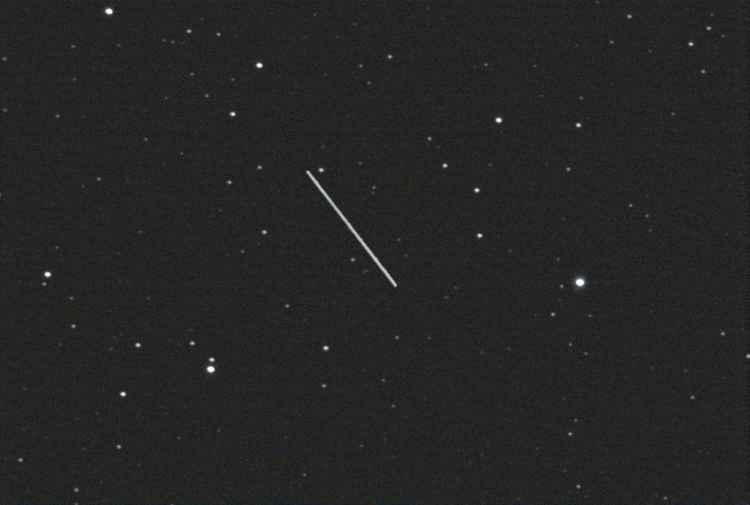 Asteroid (7335) 1989 JA - Spektrum der Wissenschaft