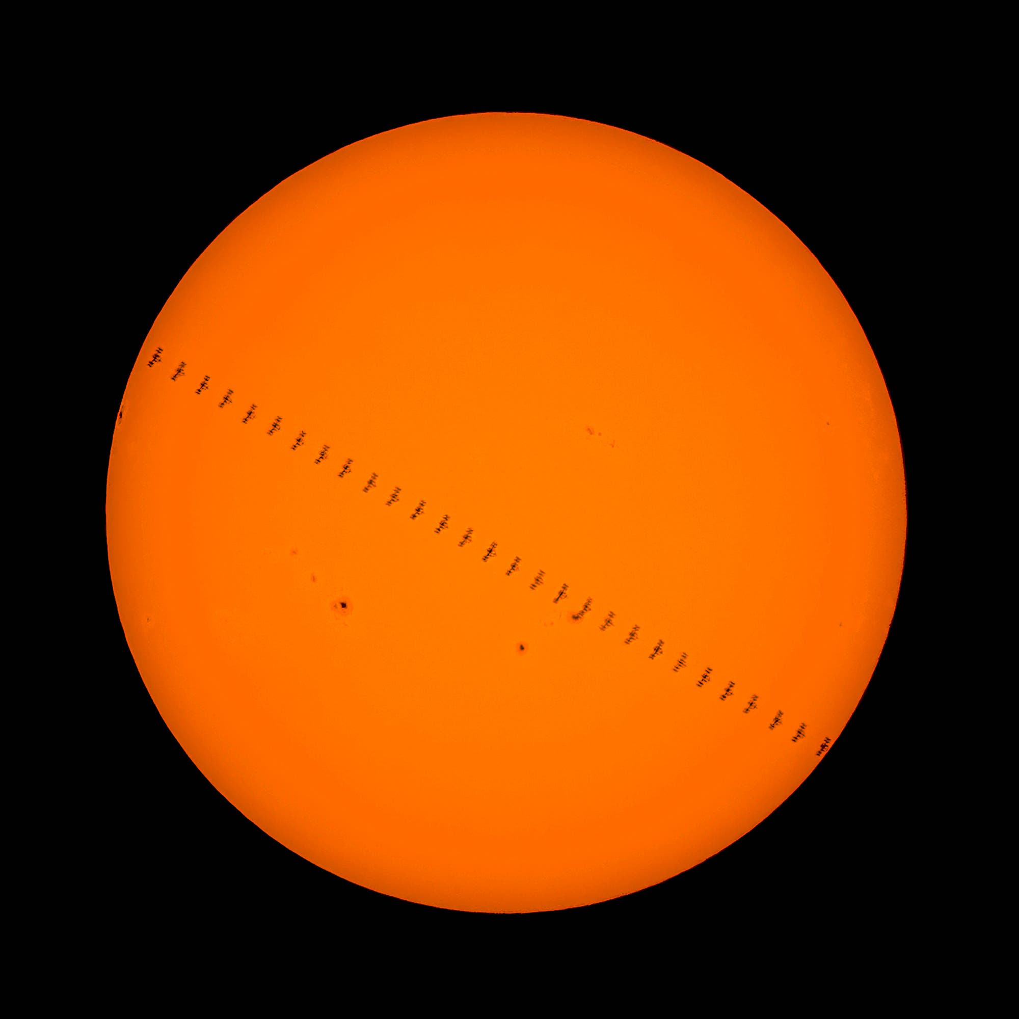 ISS solar transits - Spektrum der Wissenschaft