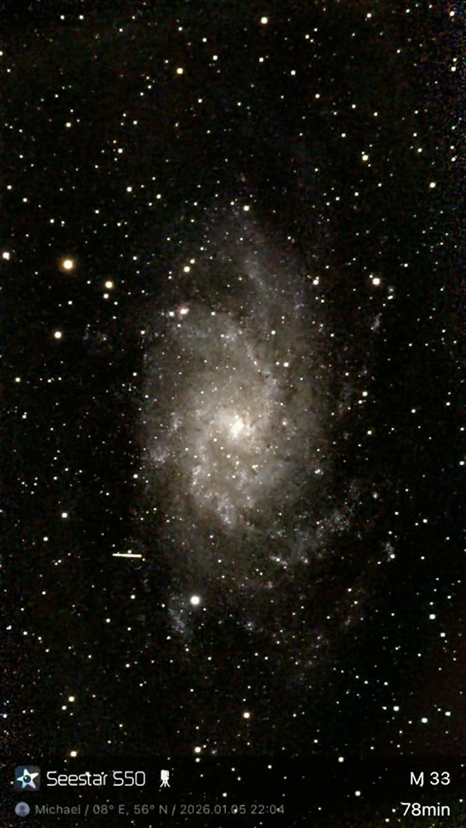 M33 und Eros am 5. Januar 2026 - Spektrum der Wissenschaft