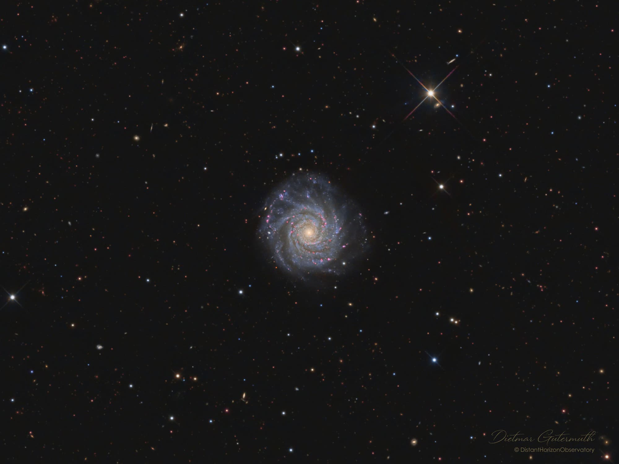 Die Face-On-Galaxie NGC 3938 - Spektrum der Wissenschaft