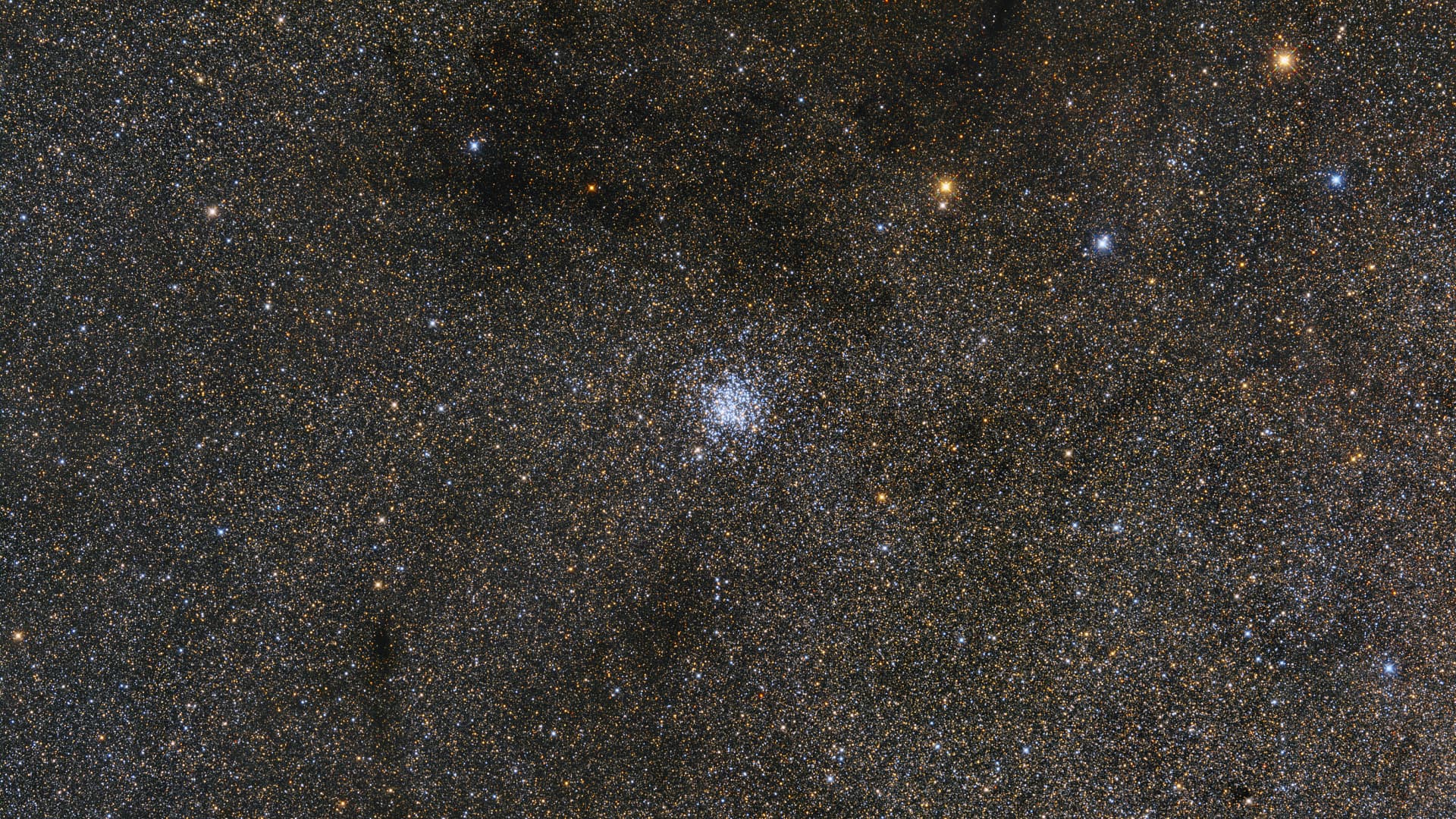 Messier 11 closeup - Spektrum der Wissenschaft