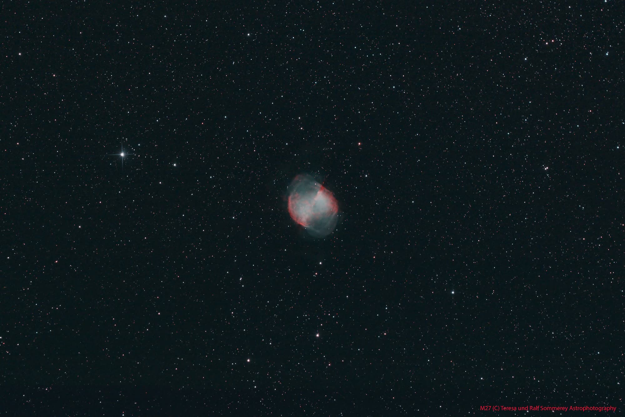 Messier 27 Dumbbell Nebula - Spektrum der Wissenschaft