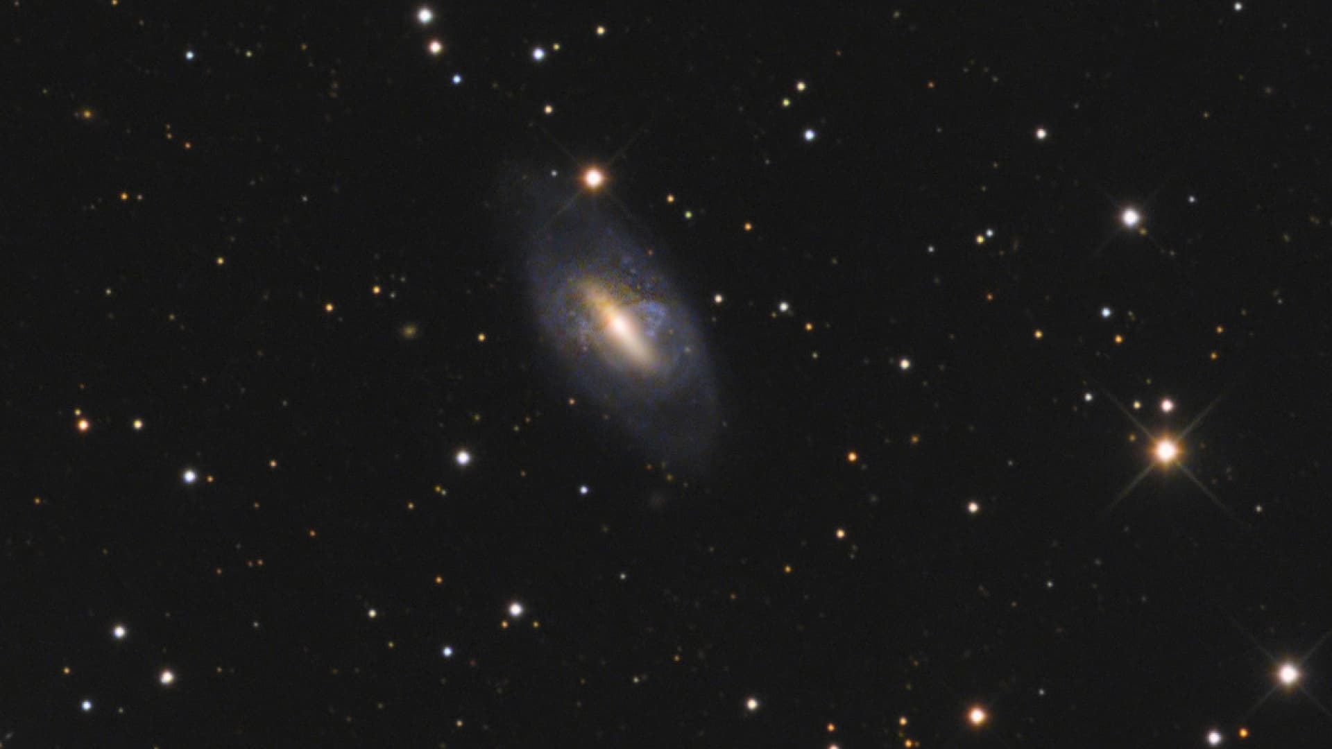 NGC 2685, Helix-Galaxie Detail - Spektrum der Wissenschaft