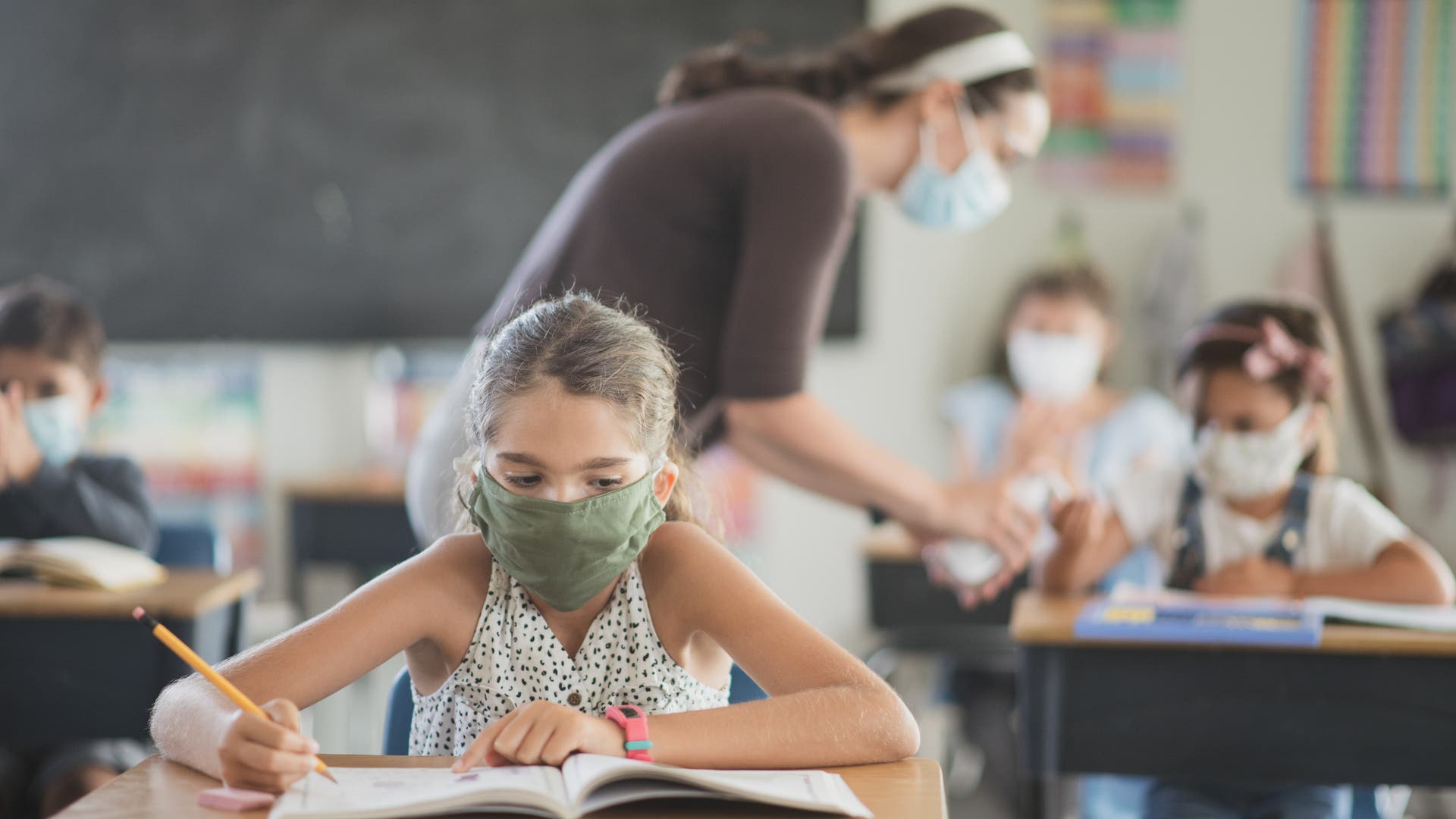 Corona: Gibt es Long Covid bei Kindern überhaupt? - Spektrum der ...