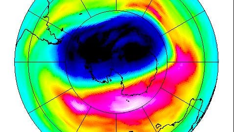 Atmosphärenchemie: Ozonloch kleiner als erwartet - Spektrum der ...