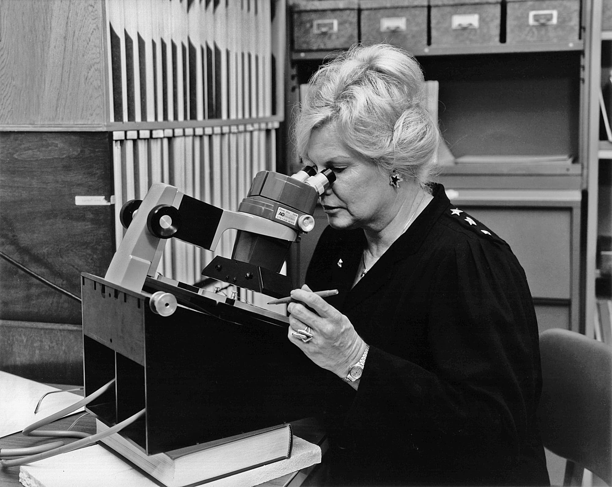 Raumfahrtgeschichte: Die Frauen hinter der Mondlandung - Spektrum der ...